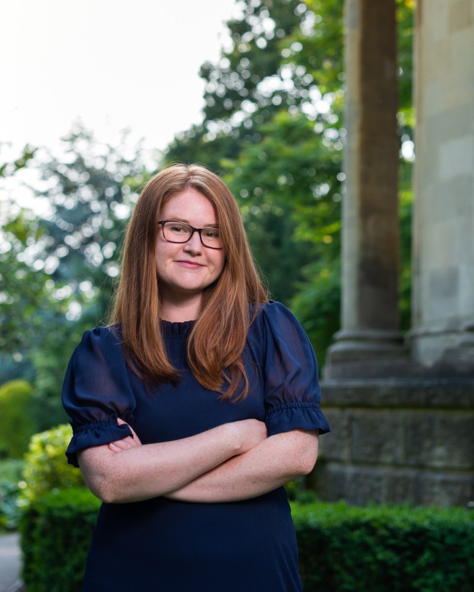 About – Ella Hawkins